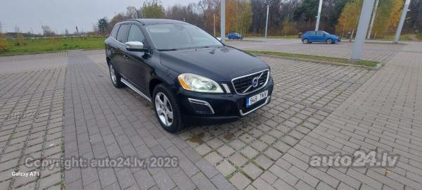 Black Volvo XC60 2010 in Tallinn, with an engine capacity of 2.40 L and mileage of 341 thousand km for 8670 €, photo 5 on AUTOMOTO.COM.LV