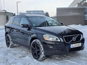 Black Volvo XC60 2010 in Vilnius, with an engine capacity of 2.40 L and mileage of 275 thousand km for 8600 €, photo  on AUTOMOTO.COM.LV