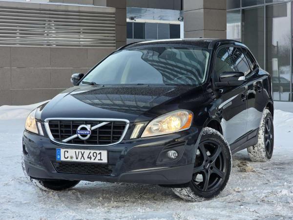 Melns Volvo XC60 2010 Viļņa, ar dzinēja tilpumu 2.40 L un nobraukumu 275 tūkst. km par 8600 €, foto 2 vietnē AUTOMOTO.COM.LV