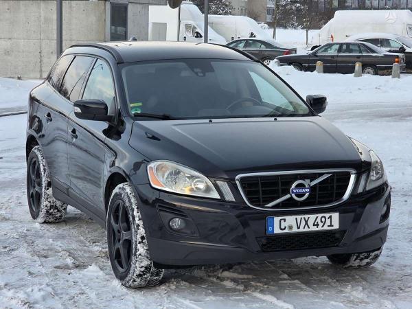 Melns Volvo XC60 2010 Viļņa, ar dzinēja tilpumu 2.40 L un nobraukumu 275 tūkst. km par 8600 €, foto 5 vietnē AUTOMOTO.COM.LV