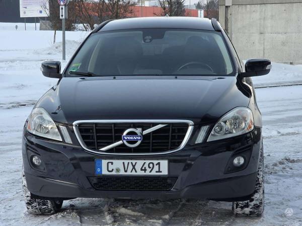 Melns Volvo XC60 2010 Viļņa, ar dzinēja tilpumu 2.40 L un nobraukumu 275 tūkst. km par 8600 €, foto 6 vietnē AUTOMOTO.COM.LV