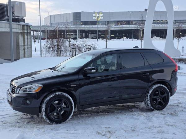 Melns Volvo XC60 2010 Viļņa, ar dzinēja tilpumu 2.40 L un nobraukumu 275 tūkst. km par 8600 €, foto 9 vietnē AUTOMOTO.COM.LV