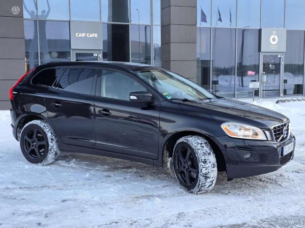 Melns Volvo XC60 2010 Viļņa, ar dzinēja tilpumu 2.40 L un nobraukumu 275 tūkst. km par 8600 €, foto 10 vietnē AUTOMOTO.COM.LV
