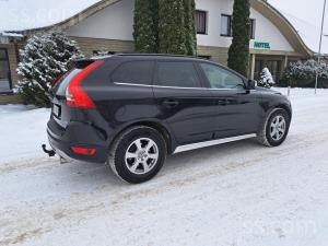 Black Volvo XC60 2010 in Bauska, with an engine capacity of 2.40 L and mileage of 235 thousand km for 8950 €, photo 4 on AUTOMOTO.COM.LV