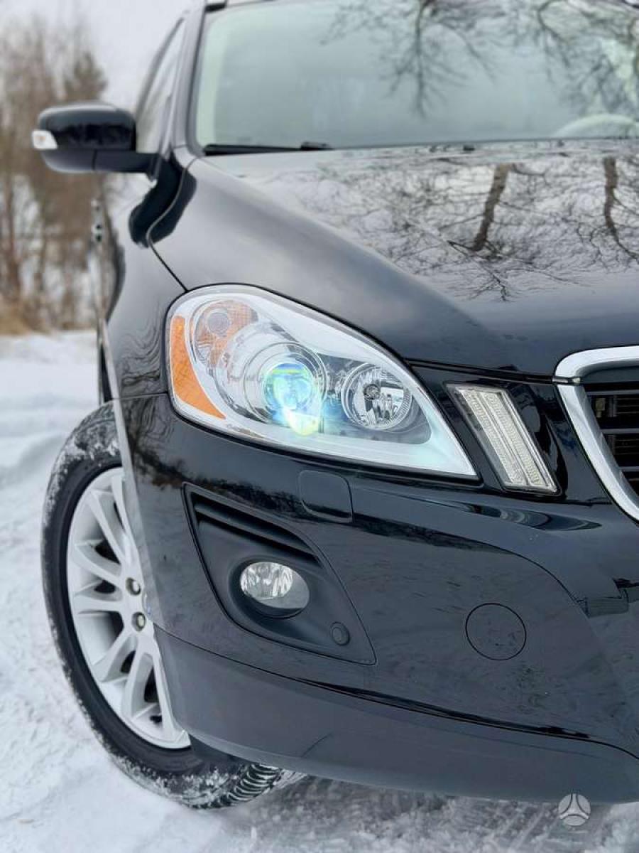 Melns Volvo XC60 2010 Šauļi, ar dzinēja tilpumu 2.40 L un nobraukumu 273 tūkst. km par 9450 €, foto 15 vietnē AUTOMOTO.COM.LV