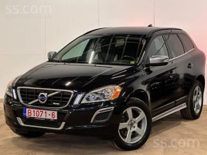 Melns Volvo XC60 2010 Jūrmala, ar dzinēja tilpumu 2.40 L un nobraukumu 331 tūkst. km par 9850 €, foto  vietnē AUTOMOTO.COM.LV
