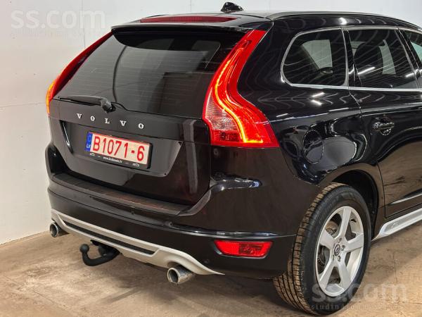 Melns Volvo XC60 2010 Jūrmala, ar dzinēja tilpumu 2.40 L un nobraukumu 331 tūkst. km par 9850 €, foto 9 vietnē AUTOMOTO.COM.LV