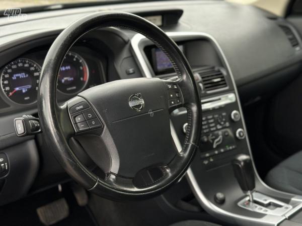 Melns Volvo XC60 2010 Mažeikiai, ar dzinēja tilpumu 2.40 L un nobraukumu 307 tūkst. km par 7750 €, foto 8 vietnē AUTOMOTO.COM.LV