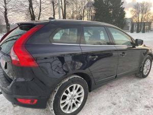 Black Volvo XC60 2010 in Taurage, with an engine capacity of 2.40 L and mileage of 185 thousand km for 8000 €, photo 6 on AUTOMOTO.COM.LV
