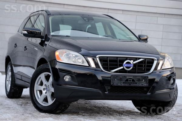 Black Volvo XC60 2010 in Tukums, with an engine capacity of 2.40 L and mileage of 335 thousand km for 7477 €, photo 2 on AUTOMOTO.COM.LV