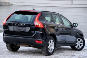 Melns Volvo XC60 2010 Tukums, ar dzinēja tilpumu 2.40 L un nobraukumu 335 tūkst. km par 7477 €, foto 4 vietnē AUTOMOTO.COM.LV