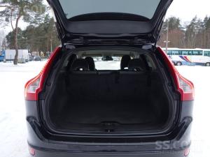 Melns Volvo XC60 2010 Rīga, ar dzinēja tilpumu 2.40 L un nobraukumu 0 tūkst. km par 7850 €, foto 22 vietnē AUTOMOTO.COM.LV