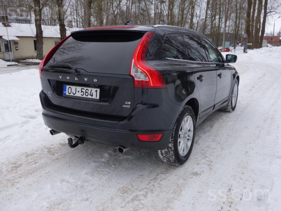 Melns Volvo XC60 2010 Rīga, ar dzinēja tilpumu 2.40 L un nobraukumu 0 tūkst. km par 7850 €, foto 35 vietnē AUTOMOTO.COM.LV