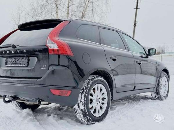 Melns Volvo XC60 2010 Šauļi, ar dzinēja tilpumu 2.40 L un nobraukumu 273 tūkst. km par 9450 €, foto 8 vietnē AUTOMOTO.COM.LV