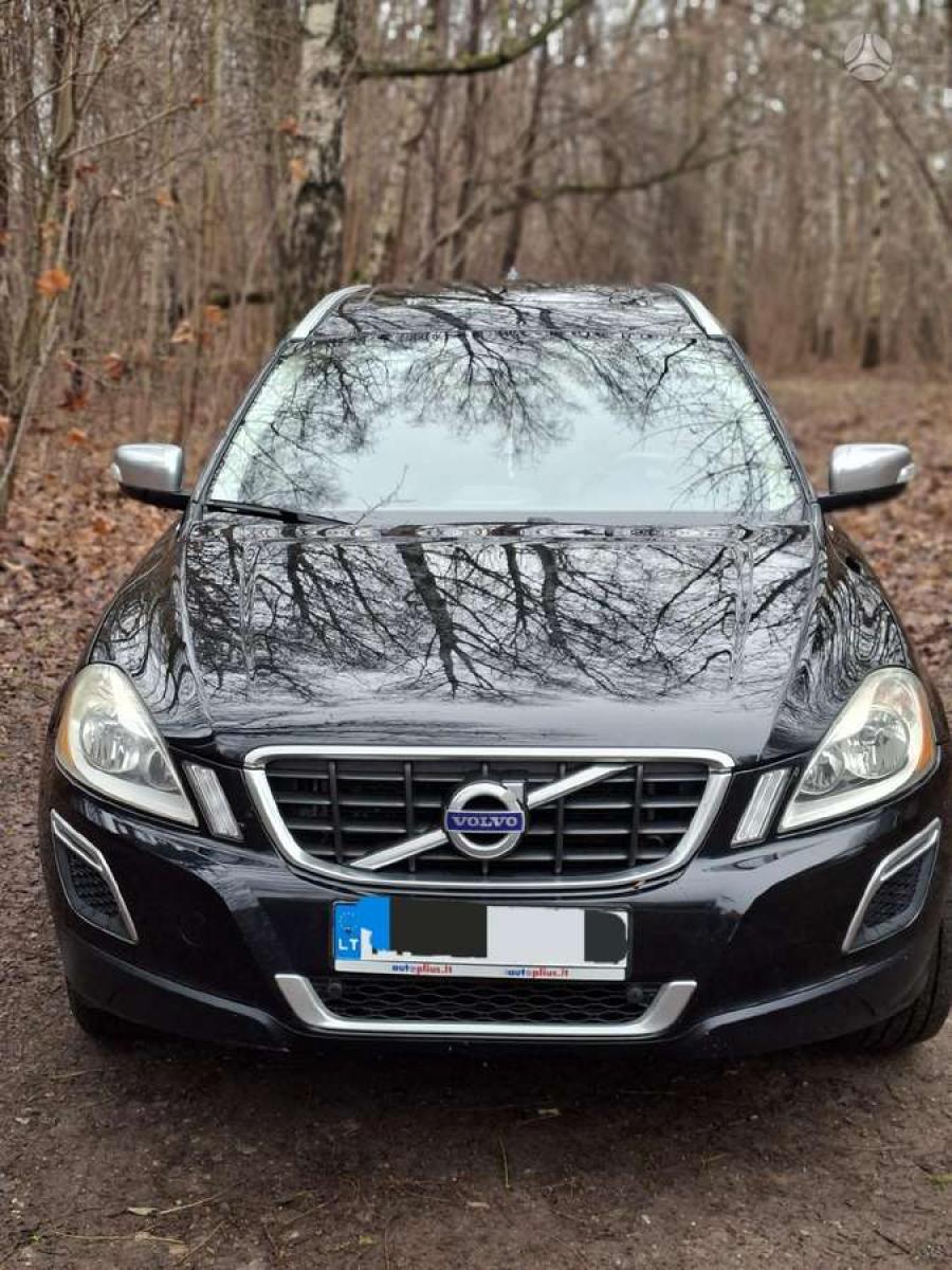 Melns Volvo XC60 2010 Kauņa, ar dzinēja tilpumu 3.19 L un nobraukumu 216 tūkst. km par 6999 €, foto 2 vietnē AUTOMOTO.COM.LV