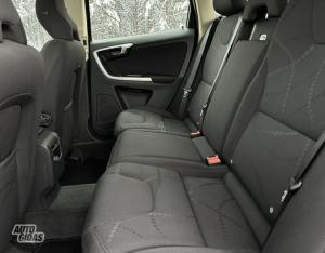 Melns Volvo XC60 2010 Mažeikiai, ar dzinēja tilpumu 2.40 L un nobraukumu 304 tūkst. km par 7750 €, foto 14 vietnē AUTOMOTO.COM.LV