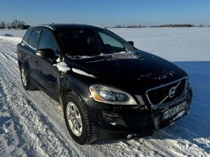 Black Volvo XC60 2010 in Panevezys, with an engine capacity of 2.40 L and mileage of 266 thousand km for 6300 €, photo  on AUTOMOTO.COM.LV
