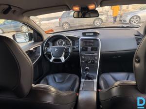 Melns Volvo XC60 2010 Rīga, ar dzinēja tilpumu 2.40 L un nobraukumu 283 tūkst. km par 9000 €, foto 5 vietnē AUTOMOTO.COM.LV
