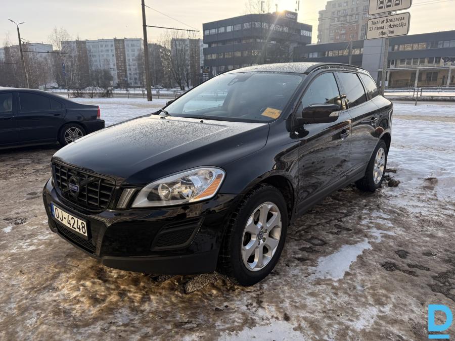 Melns Volvo XC60 2010 Rīga, ar dzinēja tilpumu 2.40 L un nobraukumu 283 tūkst. km par 9000 €, foto 6 vietnē AUTOMOTO.COM.LV