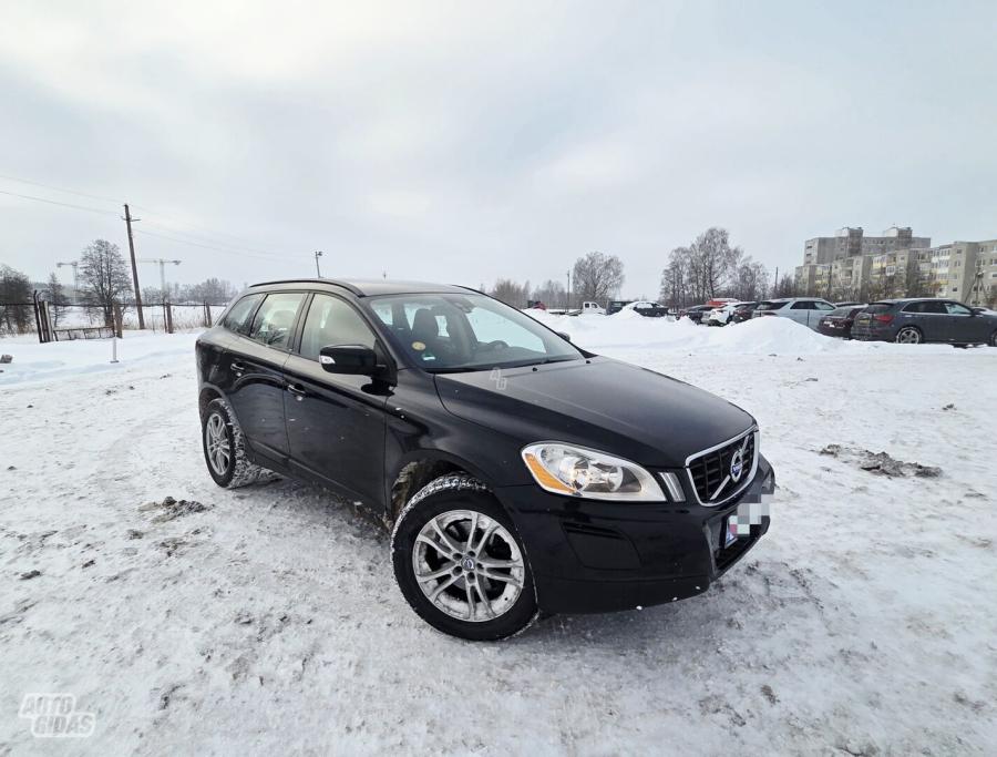 Melns Volvo XC60 2010 Mažeikiai, ar dzinēja tilpumu 2.40 L un nobraukumu 305 tūkst. km par 7700 €, foto 6 vietnē AUTOMOTO.COM.LV