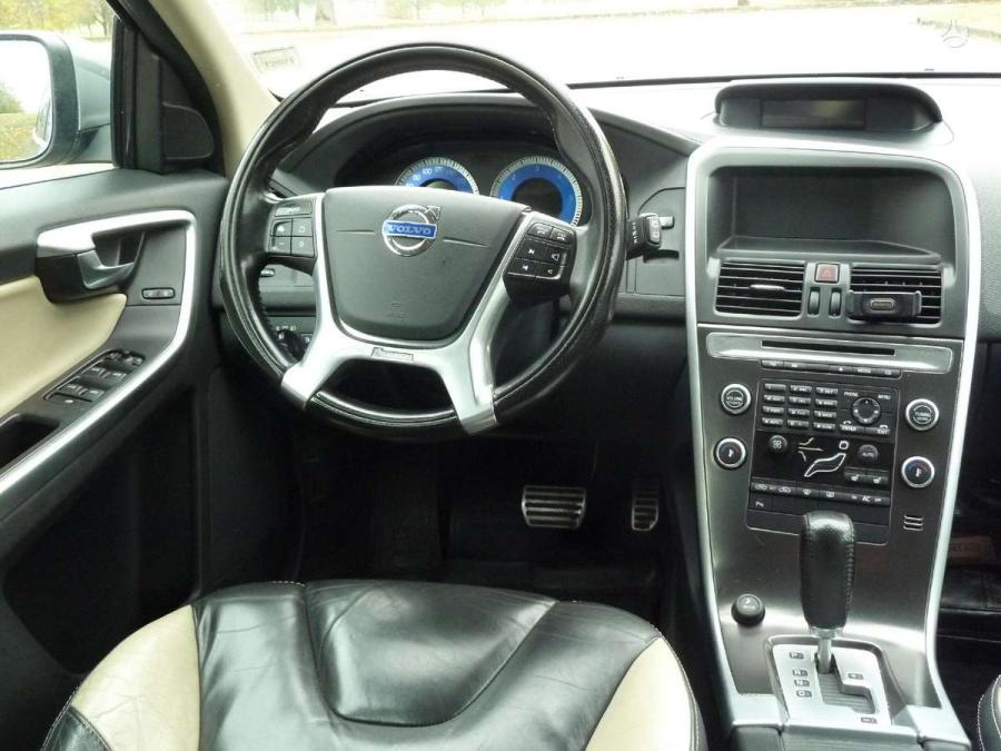 Melns Volvo XC60 2010 Kauņa, ar dzinēja tilpumu 2.40 L un nobraukumu 303 tūkst. km par 7200 €, foto 16 vietnē AUTOMOTO.COM.LV