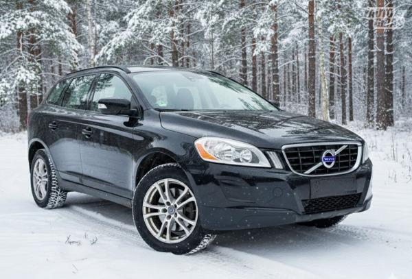 Melns Volvo XC60 2010 Mažeikiai, ar dzinēja tilpumu 2.40 L un nobraukumu 305 tūkst. km par 7450 €, foto 4 vietnē AUTOMOTO.COM.LV