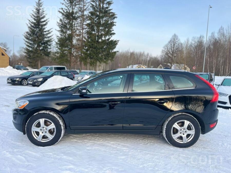Melns Volvo XC60 2010 Kuldīga, ar dzinēja tilpumu 2.40 L un nobraukumu 230 tūkst. km par 8990 €, foto 5 vietnē AUTOMOTO.COM.LV