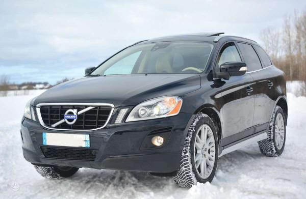 Melns Volvo XC60 2010 Klaipėda, ar dzinēja tilpumu 2.40 L un nobraukumu 265 tūkst. km par 8650 €, foto 4 vietnē AUTOMOTO.COM.LV