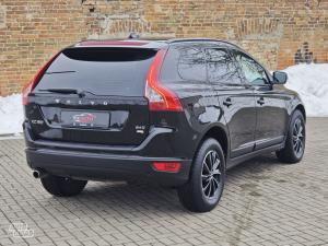 Black Volvo XC60 2010 in Vilnius, with an engine capacity of 2.40 L and mileage of 279 thousand km for 7600 €, photo 8 on AUTOMOTO.COM.LV