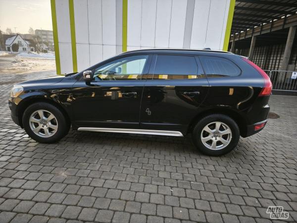 Melns Volvo XC60 2010 Raseiniai, ar dzinēja tilpumu 2.40 L un nobraukumu 292 tūkst. km par 6800 €, foto 7 vietnē AUTOMOTO.COM.LV
