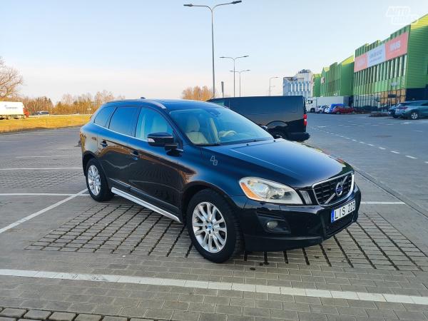 Black Volvo XC60 2010 in Vilnius, with an engine capacity of 3.00 L and mileage of 206 thousand km for 5300 €, photo 1 on AUTOMOTO.COM.LV
