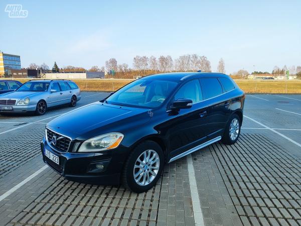 Black Volvo XC60 2010 in Vilnius, with an engine capacity of 3.00 L and mileage of 206 thousand km for 5300 €, photo 2 on AUTOMOTO.COM.LV