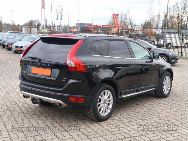 Black Volvo XC60 2010 in Tartu, with an engine capacity of 2.40 L and mileage of 264 thousand km for 9490 €, photo 7 on AUTOMOTO.COM.LV