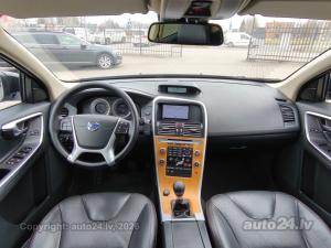 Melns Volvo XC60 2010 Tartu, ar dzinēja tilpumu 2.40 L un nobraukumu 264 tūkst. km par 9490 €, foto 14 vietnē AUTOMOTO.COM.LV