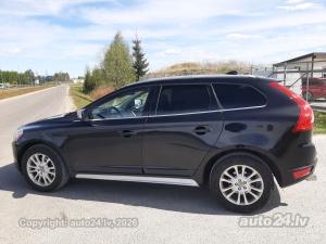 Melns Volvo XC60 2010 Tartu, ar dzinēja tilpumu 2.00 L un nobraukumu 174 tūkst. km par 10200 €, foto 3 vietnē AUTOMOTO.COM.LV