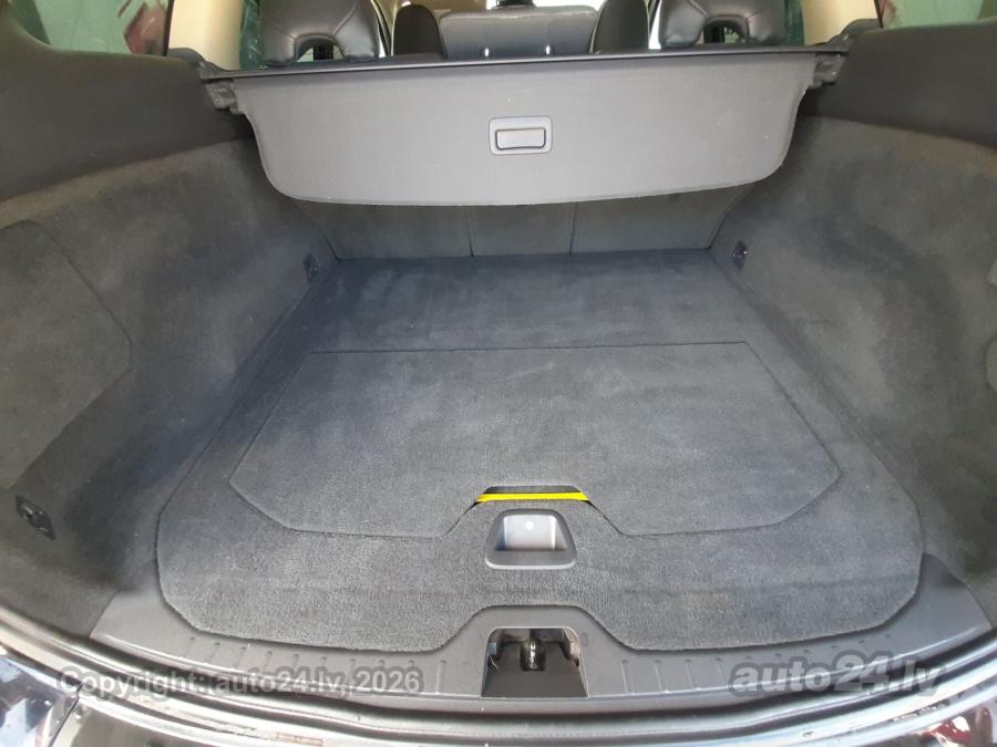 Melns Volvo XC60 2010 Tartu, ar dzinēja tilpumu 2.00 L un nobraukumu 174 tūkst. km par 10200 €, foto 7 vietnē AUTOMOTO.COM.LV