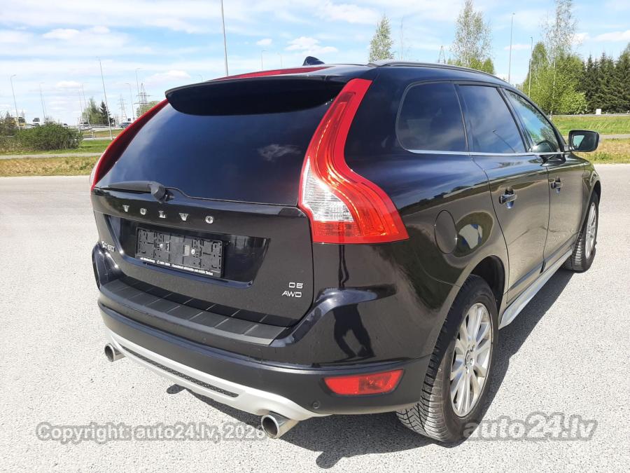 Melns Volvo XC60 2010 Tartu, ar dzinēja tilpumu 2.00 L un nobraukumu 174 tūkst. km par 10200 €, foto 8 vietnē AUTOMOTO.COM.LV