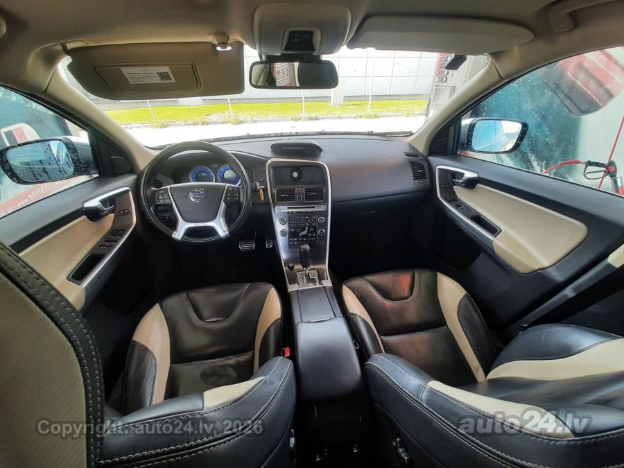 Melns Volvo XC60 2010 Tartu, ar dzinēja tilpumu 2.00 L un nobraukumu 174 tūkst. km par 10200 €, foto 12 vietnē AUTOMOTO.COM.LV