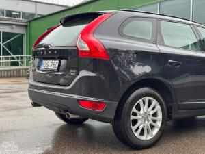 Melns Volvo XC60 2010 Viļņa, ar dzinēja tilpumu 2.40 L un nobraukumu 302 tūkst. km par 5700 €, foto 7 vietnē AUTOMOTO.COM.LV