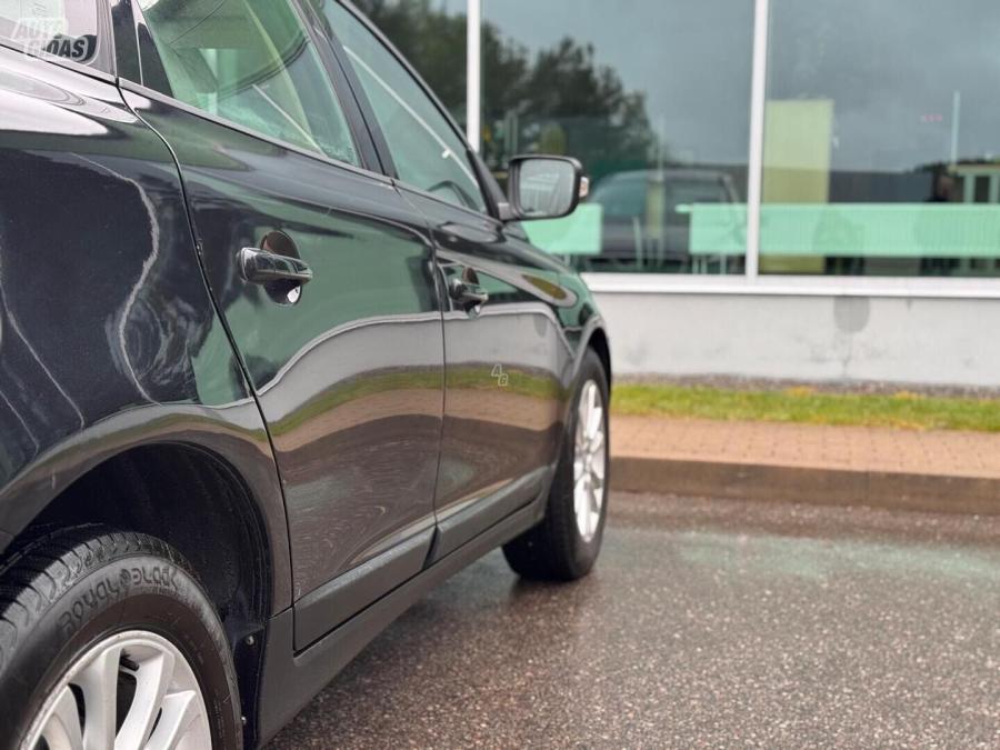 Melns Volvo XC60 2010 Viļņa, ar dzinēja tilpumu 2.40 L un nobraukumu 302 tūkst. km par 5700 €, foto 9 vietnē AUTOMOTO.COM.LV