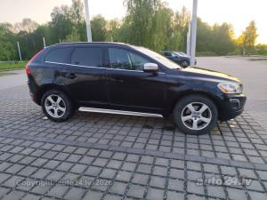 Melns Volvo XC60 2010 Tallina, ar dzinēja tilpumu 2.40 L un nobraukumu 345 tūkst. km par 7800 €, foto 11 vietnē AUTOMOTO.COM.LV