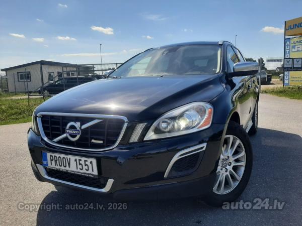 Melns Volvo XC60 2010 Tartu, ar dzinēja tilpumu 2.40 L un nobraukumu 174 tūkst. km par 9900 €, foto 1 vietnē AUTOMOTO.COM.LV