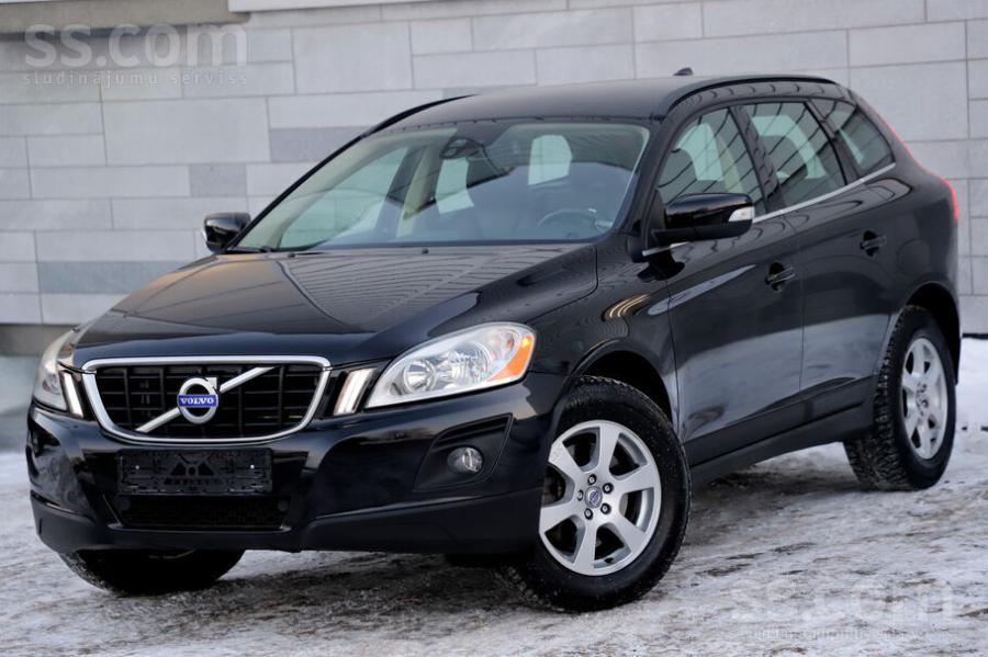 Melns Volvo XC60 2010 Tukums, ar dzinēja tilpumu 2.40 L un nobraukumu 335 tūkst. km par 7750 €, foto 4 vietnē AUTOMOTO.COM.LV