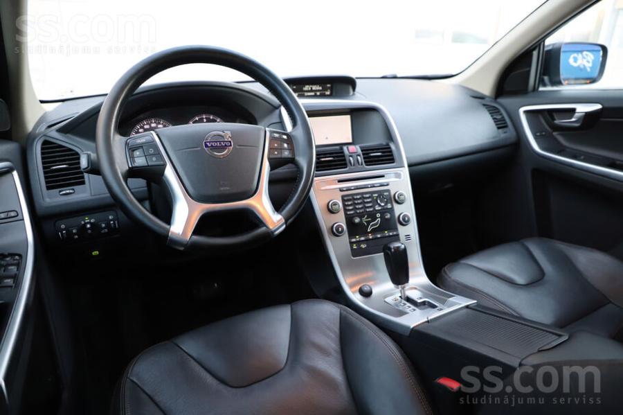 Melns Volvo XC60 2010 Tukums, ar dzinēja tilpumu 2.40 L un nobraukumu 335 tūkst. km par 7750 €, foto 7 vietnē AUTOMOTO.COM.LV