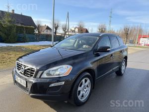 Melns Volvo XC60 2010 Jelgava, ar dzinēja tilpumu 2.40 L un nobraukumu 258 tūkst. km par 7500 €, foto  vietnē AUTOMOTO.COM.LV