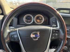 Melns Volvo XC60 2010 Jelgava, ar dzinēja tilpumu 2.40 L un nobraukumu 258 tūkst. km par 7500 €, foto 16 vietnē AUTOMOTO.COM.LV