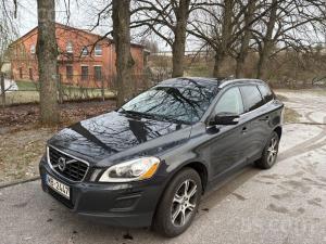 Melns Volvo XC60 2010 Tukums, ar dzinēja tilpumu 2.00 L un nobraukumu 325 tūkst. km par 6000 €, foto 3 vietnē AUTOMOTO.COM.LV