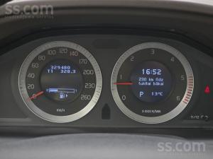 Черный Вольво ХС60 2010 в Рига, объемом двигателя 2.40 л и пробегом 329 тыс. км за 8350 €, фото 28 на AUTOMOTO.COM.LV
