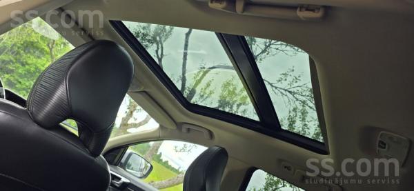 Black Volvo XC60 2010 in Gulbene, with an engine capacity of 2.40 L and mileage of 370 thousand km for 6800 €, photo 5 on AUTOMOTO.COM.LV