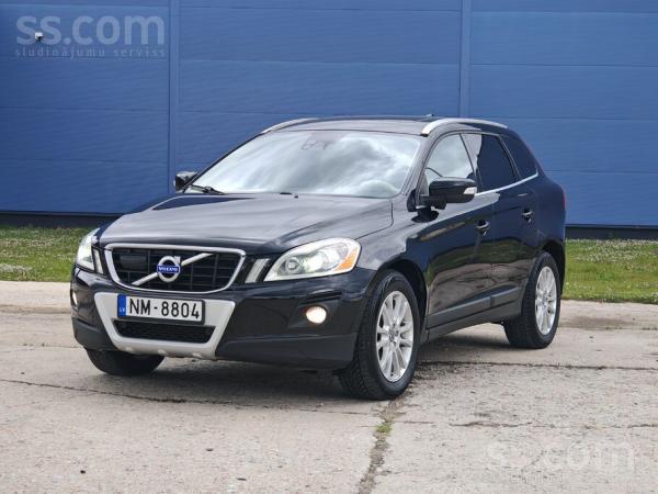 Black Volvo XC60 2010 in Riga, with an engine capacity of 2.40 L and mileage of 288 thousand km for 7290 €, photo 5 on AUTOMOTO.COM.LV
